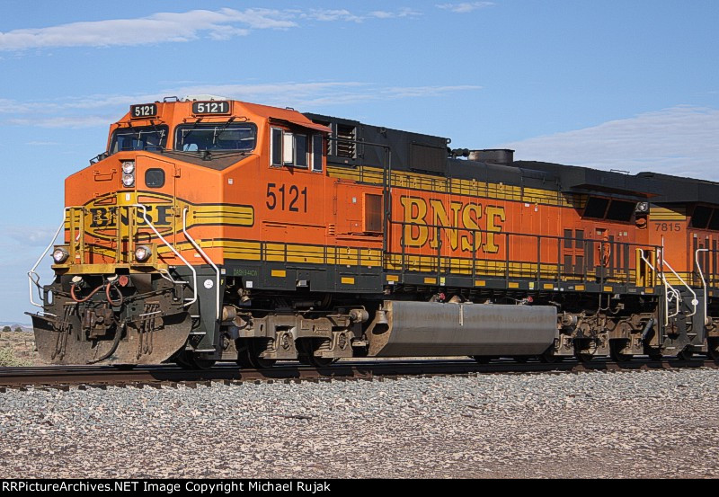 BNSF 5121